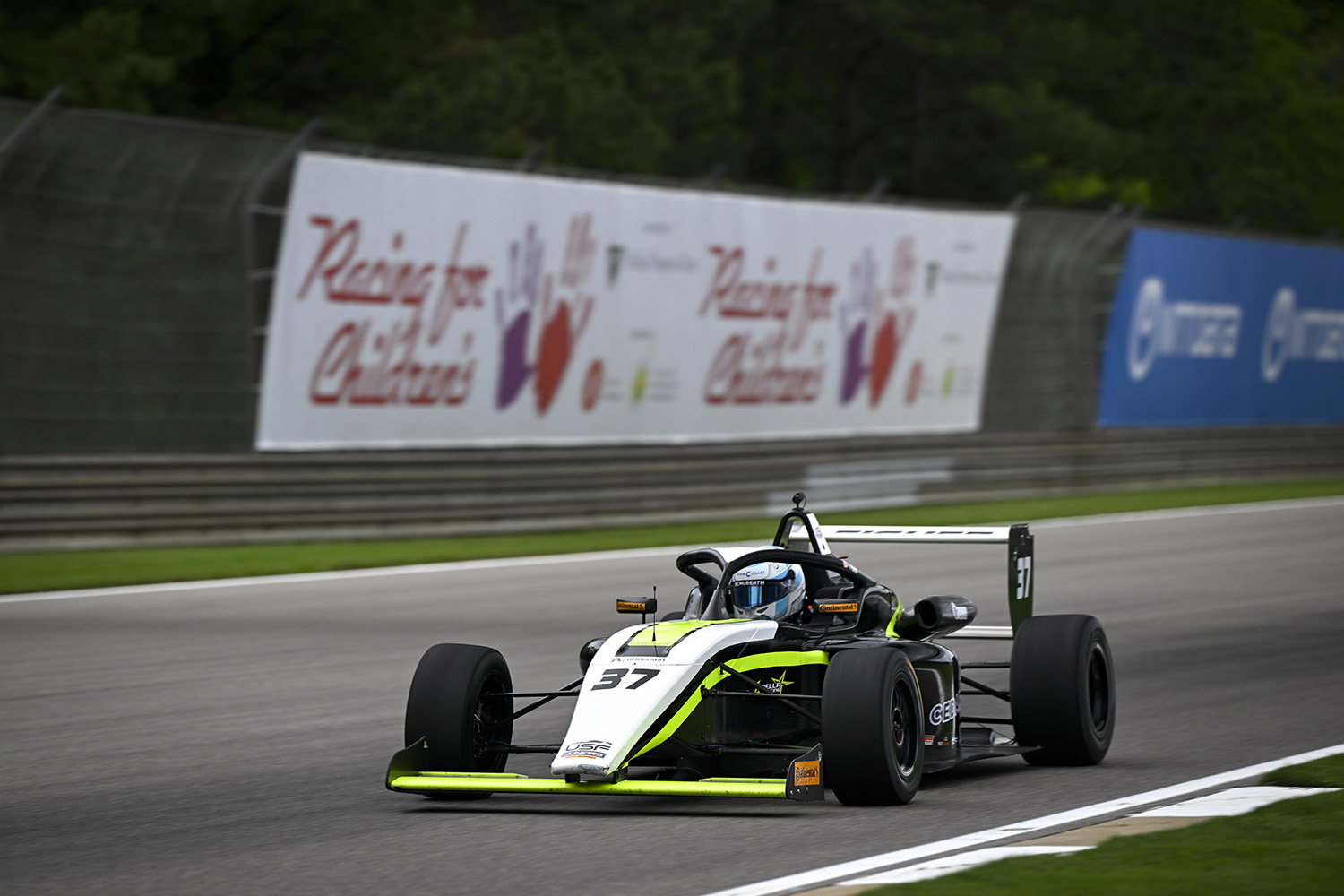 Karters Start Strong in USF Juniors - eKartingNewseKartingNews